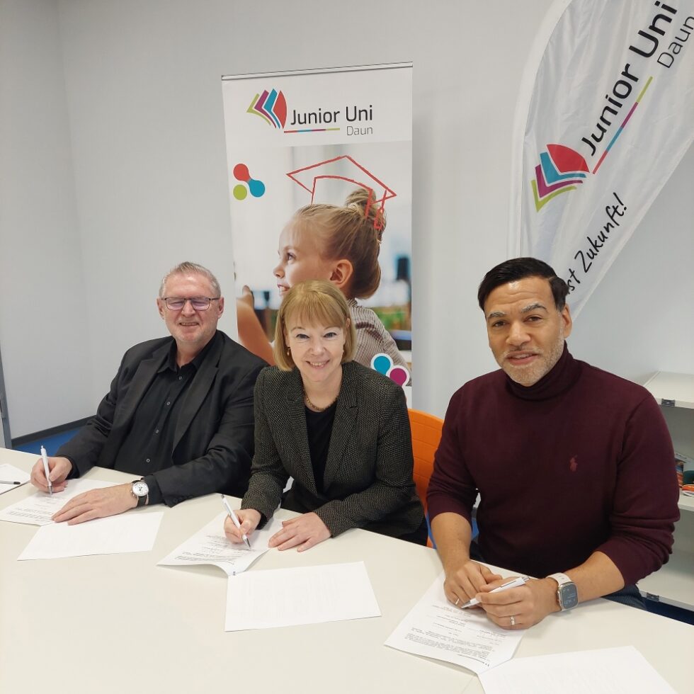 Junior Uni Daun schließt Kooperation mit der Hochschule Trier | Junior ...